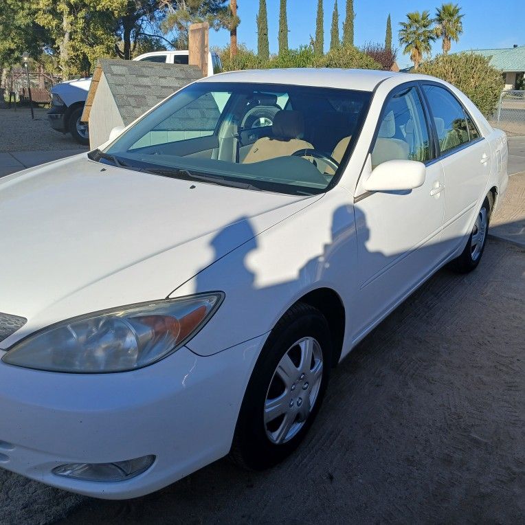 Two thousand and three toyota camry for Sale in Lemoore, CA - OfferUp