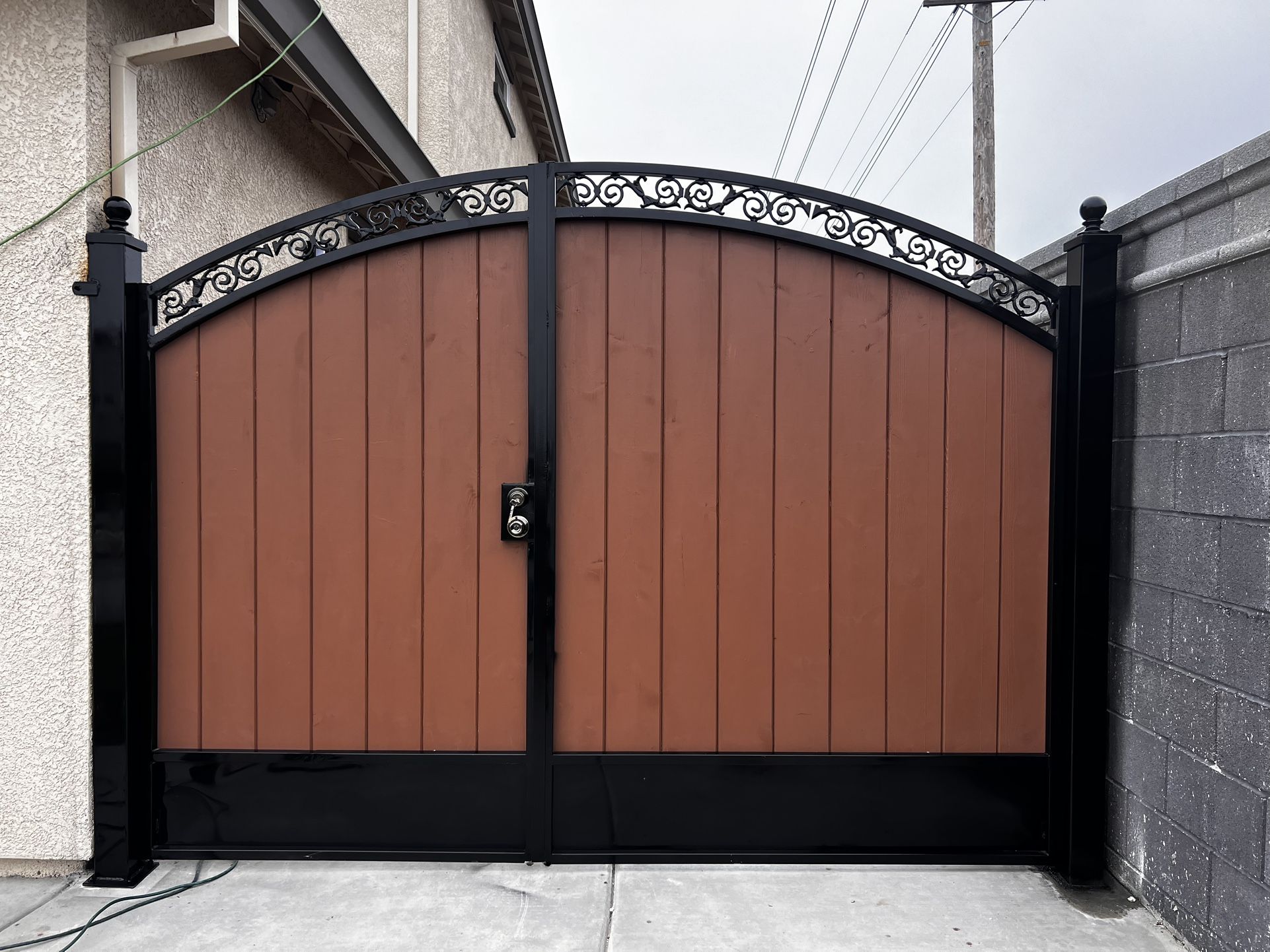 Metal Frame Gates for Sale in Stockton, CA - OfferUp