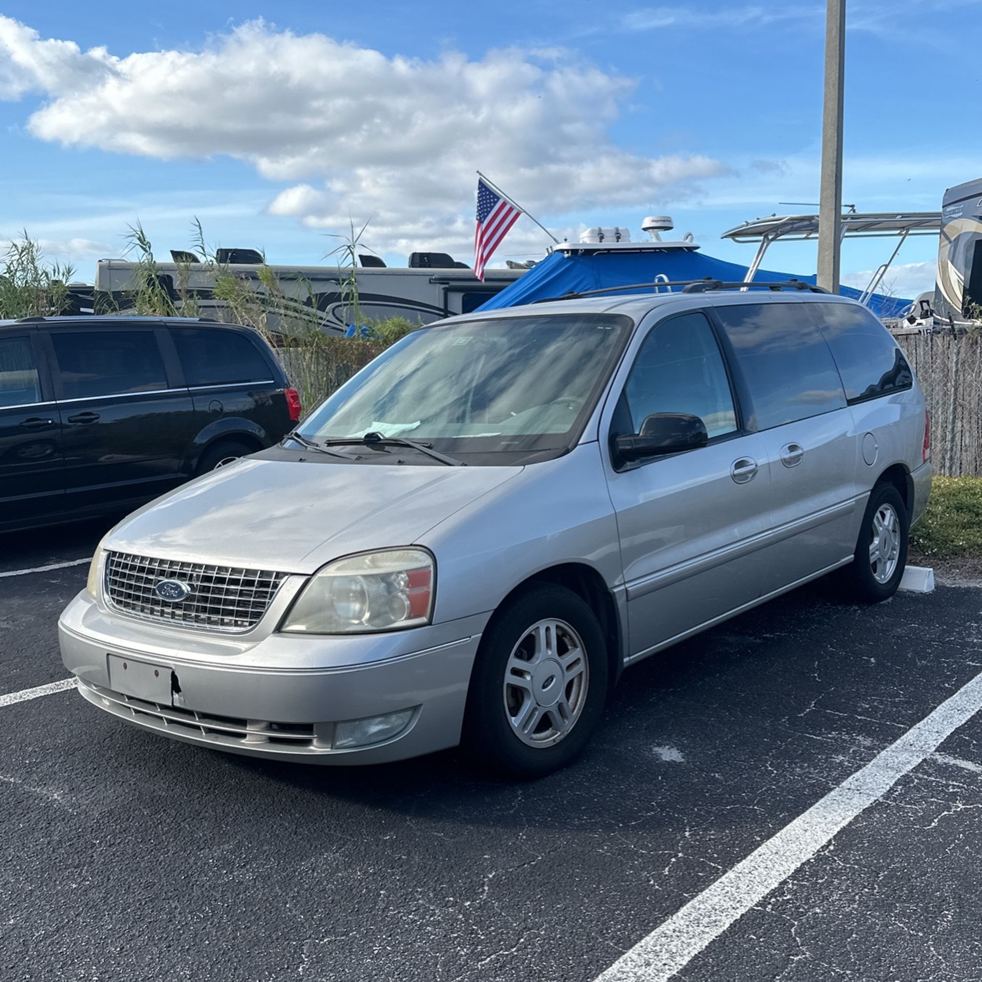 2004 Ford Freestar for Sale in Pompano Beach, FL - OfferUp