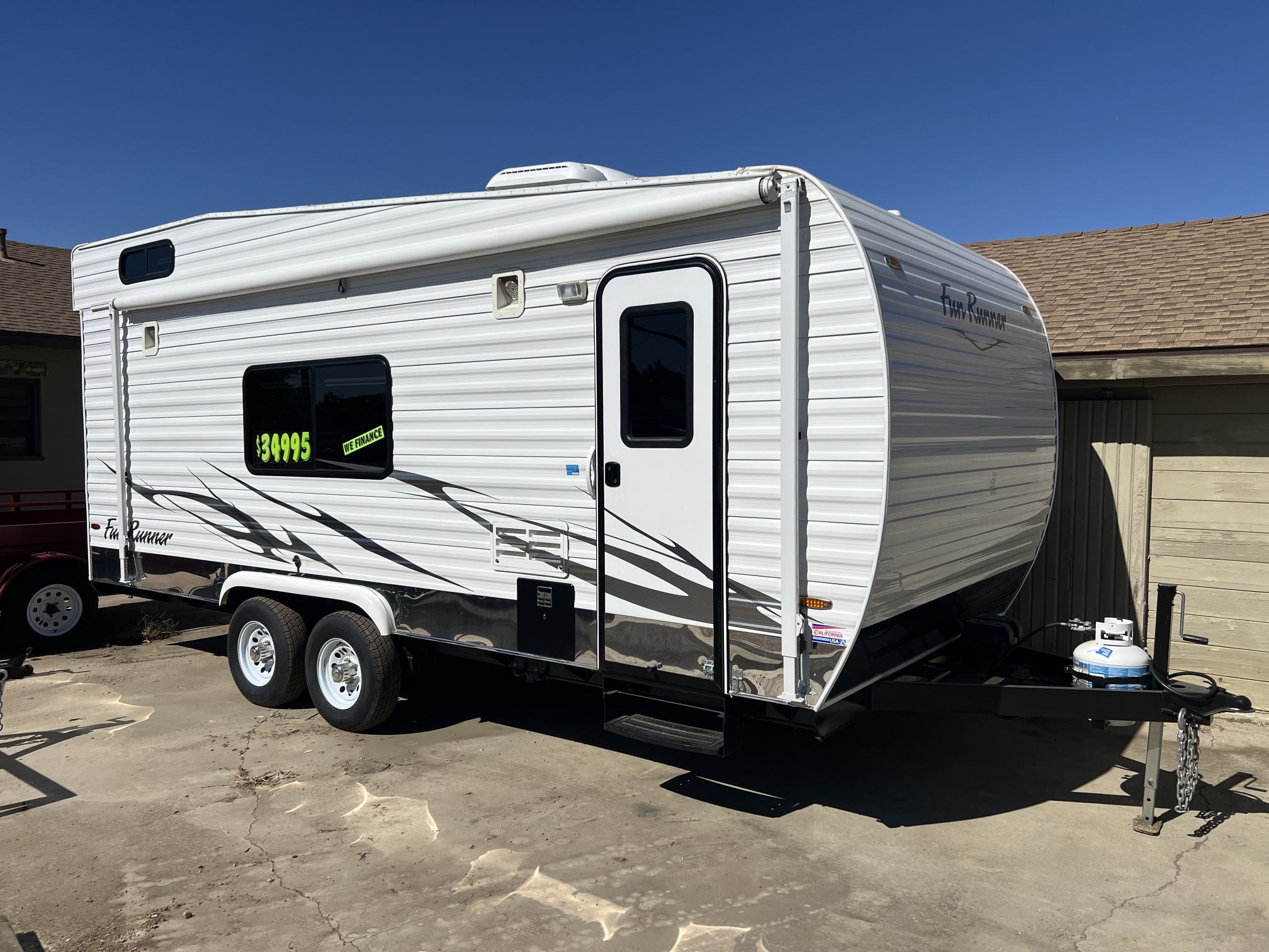 New Carson 8.5x20 Fun Runner Toy Hauler Trailer 10k gvwr for Sale in ...