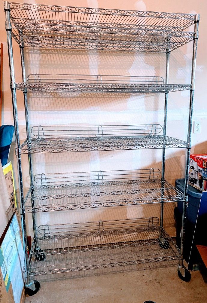 Movable Expandable Metal Shelves for Sale in Bellevue, WA - OfferUp