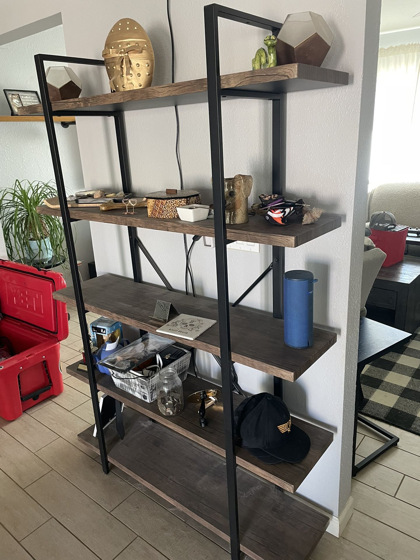 Bookshelf for Sale in Phoenix, AZ - OfferUp