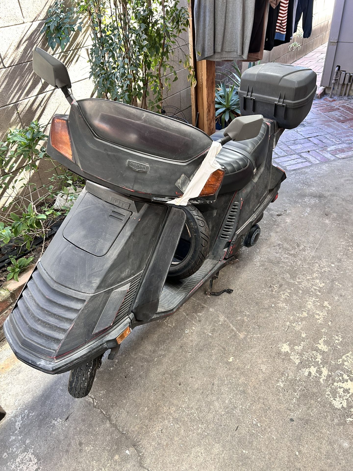 1984 Honda Elite Deluxe 125 for Sale in Long Beach, CA - OfferUp