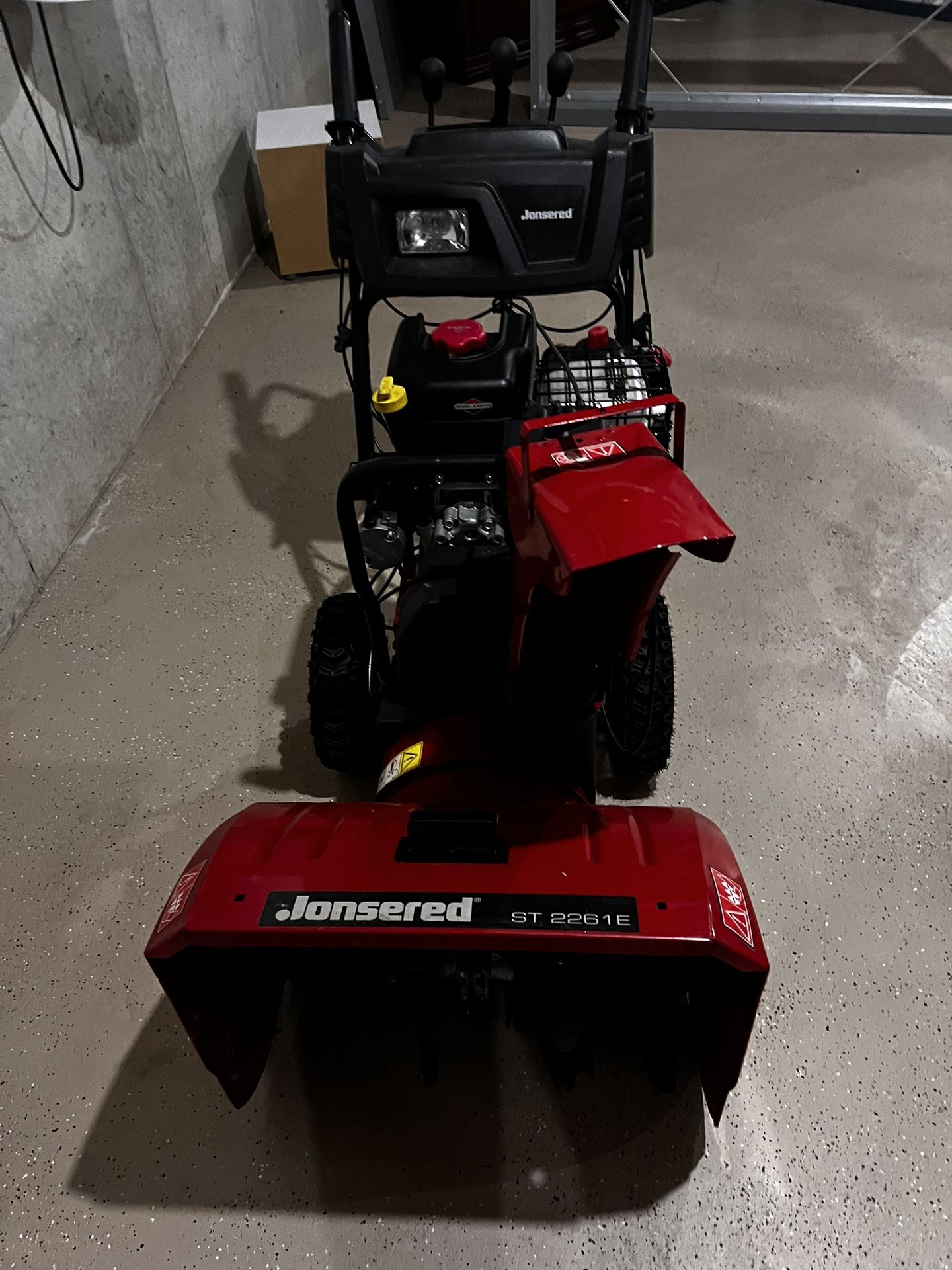 Jonsered 2261E TWO STAGE Snow Blower 305 cc Briggs & Stratton engine ...