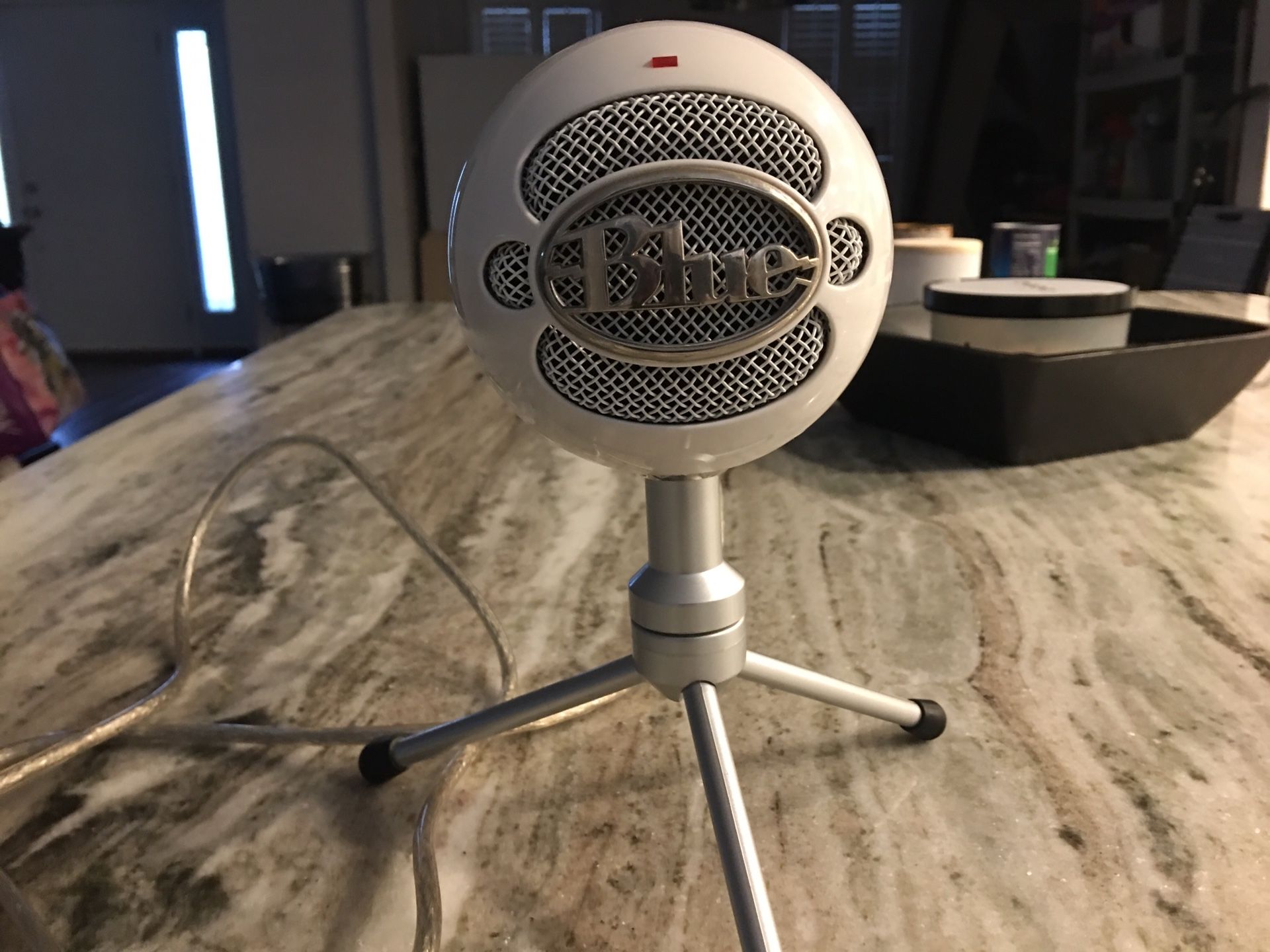 Blue Snowball Mic for Sale in Waldorf, MD - OfferUp