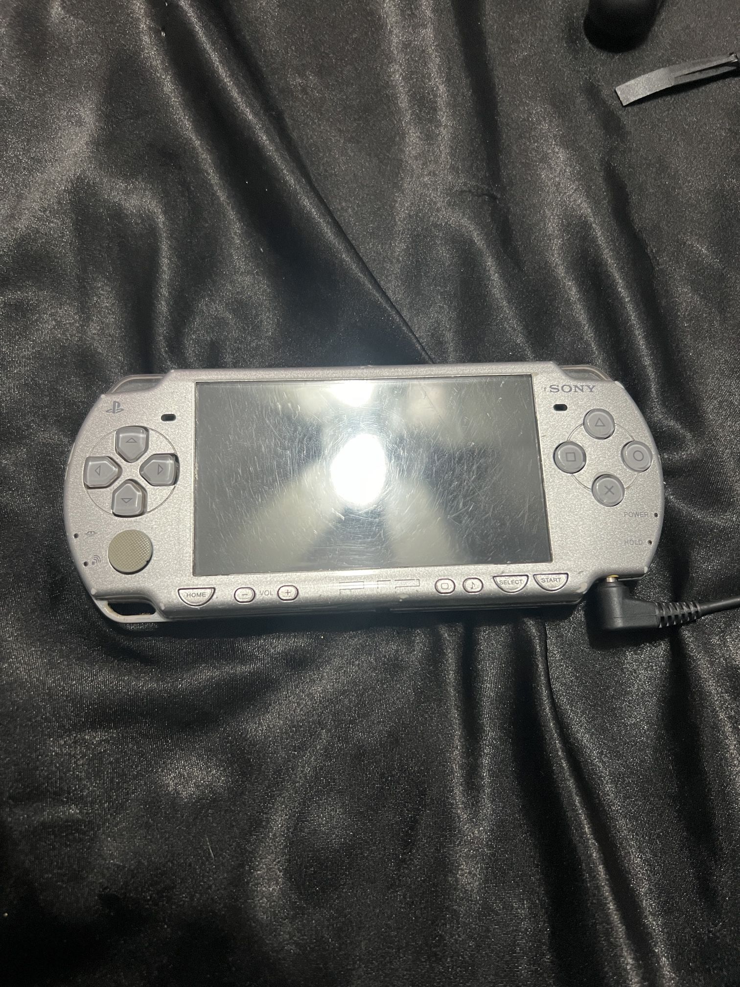 PSP 2001 Silver Modded for Sale in Wilmington, CA - OfferUp