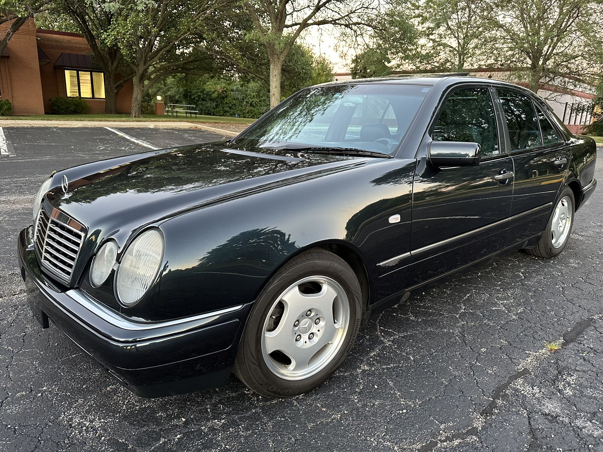 1996 Mercedes-Benz E-Class for Sale in Wheeling, IL - OfferUp