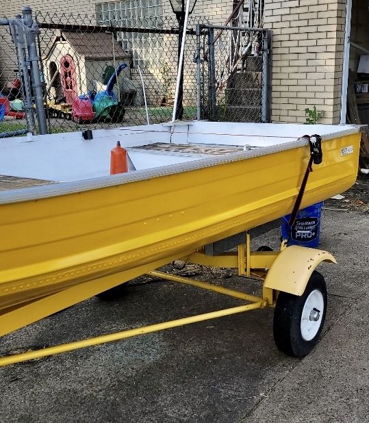 Montgomery Ward 12 Foot Jon Boat for Sale in Mckeesport, PA - OfferUp