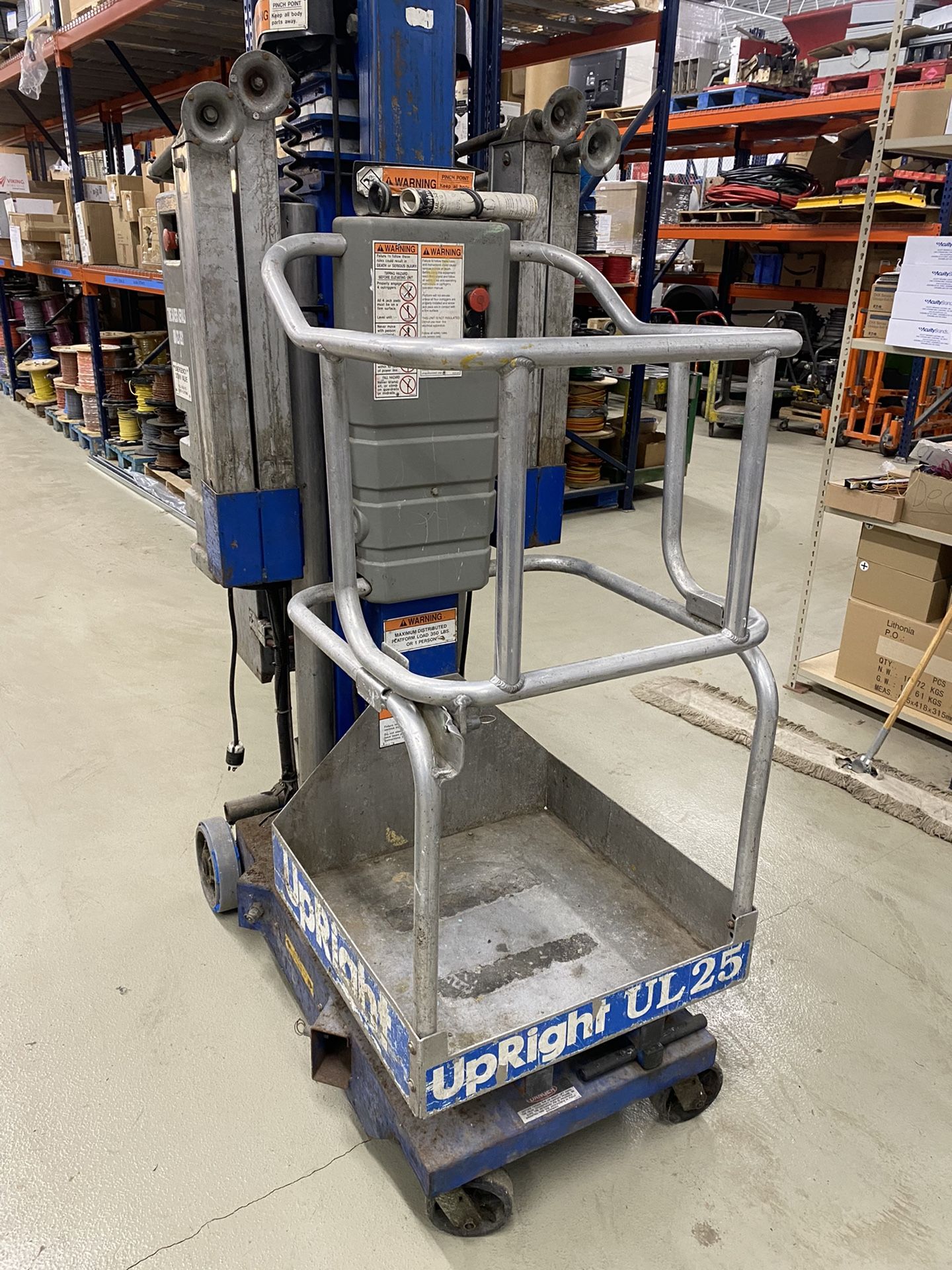 Upright One Man 25 Foot Lift for Sale in Elk Grove Village, IL - OfferUp