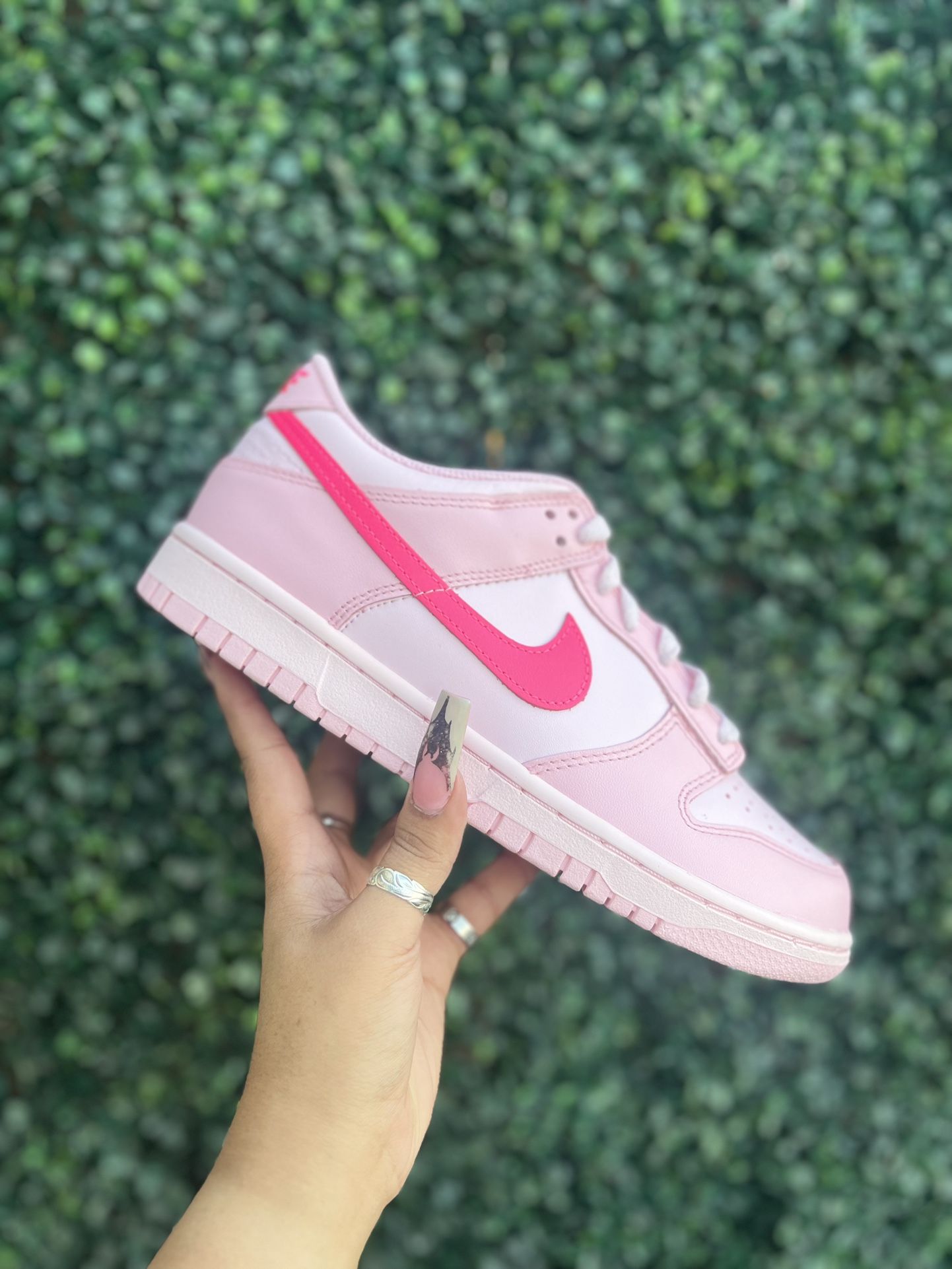 nike dunk low gs triple pink sizes 4y/4.5y//6y/7y deadstock ds brand ...