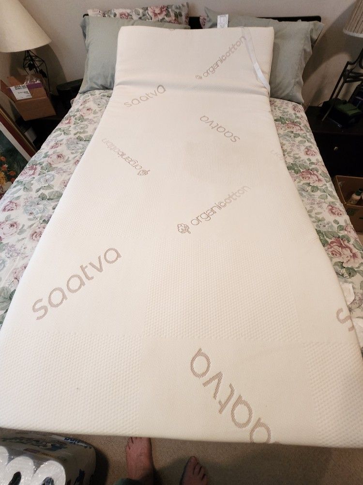 Saatva Micro-Coil Mattress Topper for Sale in Costa Mesa, CA - OfferUp