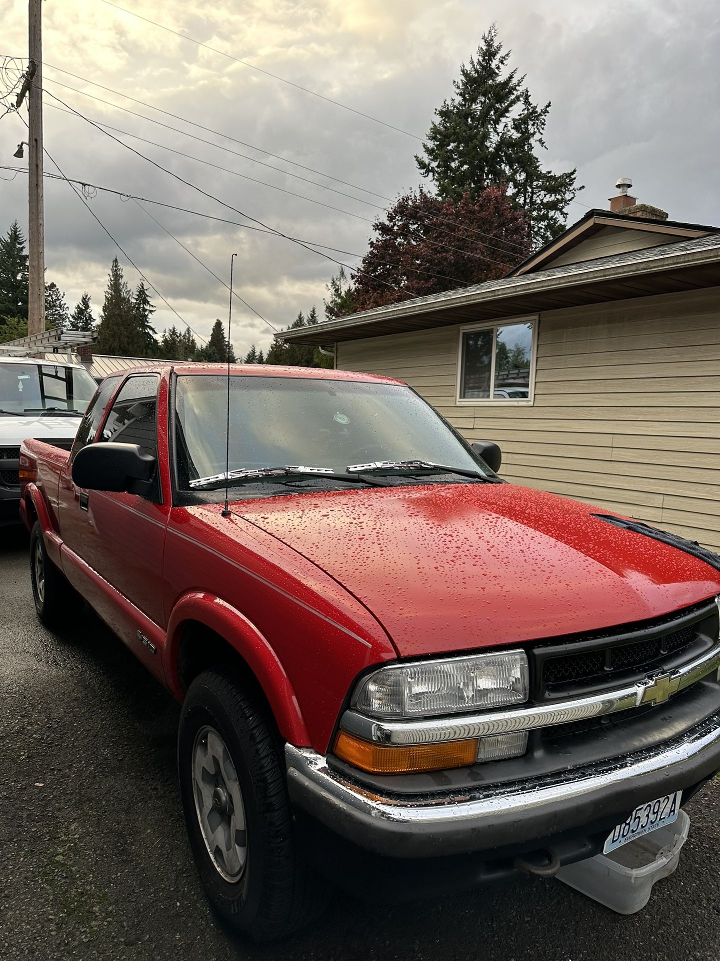 2000 Chevrolet S-10 for Sale in Federal Way, WA - OfferUp