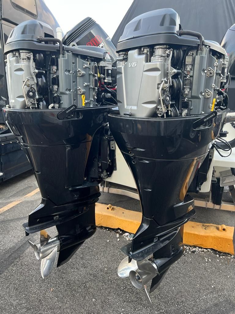 Pursuit 2555 Like New Ready For The Ocean for Sale in Hialeah, FL - OfferUp