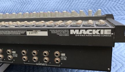 Mackie 32x8 32-channel 8-bus Mixing Console WITH Power Supply 32x8x2 ...