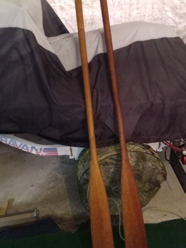 8 Foot Oars Heavy Duty Nice for Sale in Federal Way, WA - OfferUp