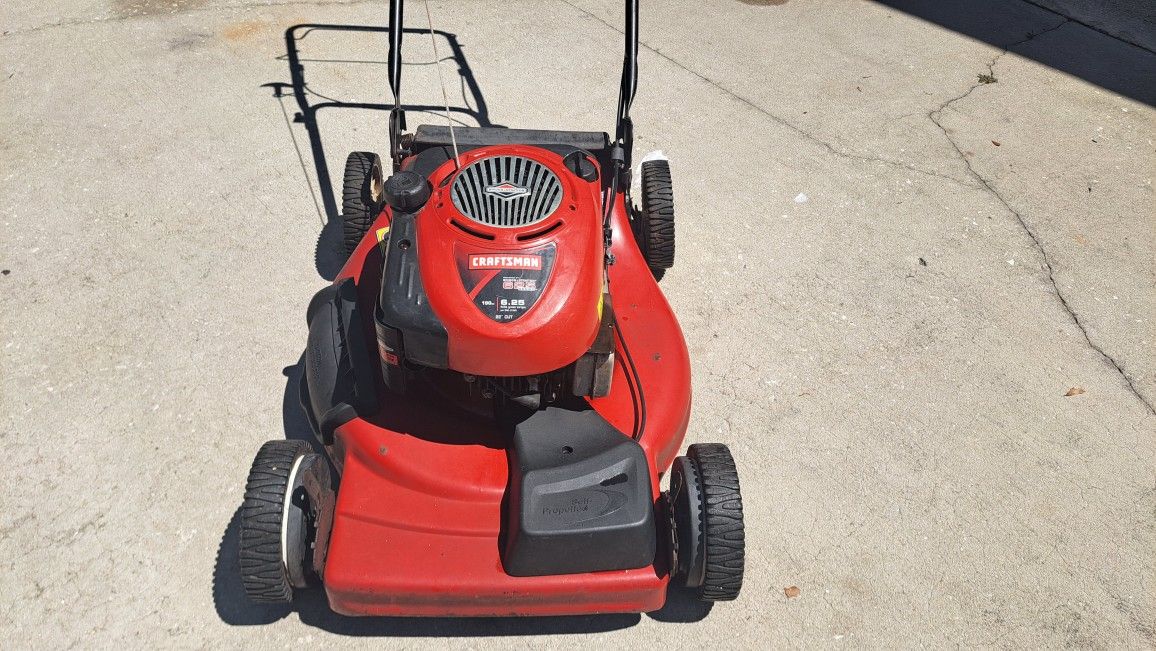 Craftsman 22 Inch Cut Self-Propelled Lawn Mower for Sale in Wahneta, FL ...
