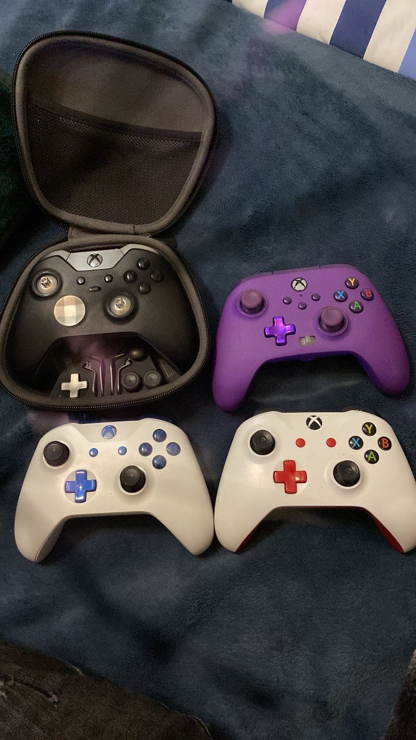 Xbox Controllers for Sale in Fresno, CA - OfferUp