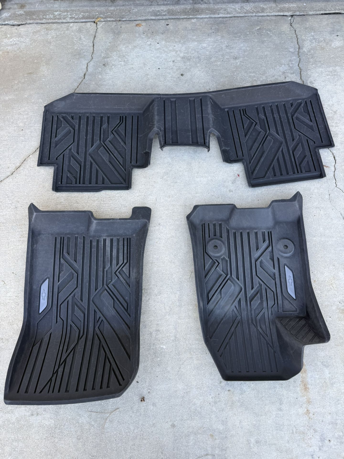 Chevy Colorado Floor Mats for Sale in Lancaster, CA - OfferUp
