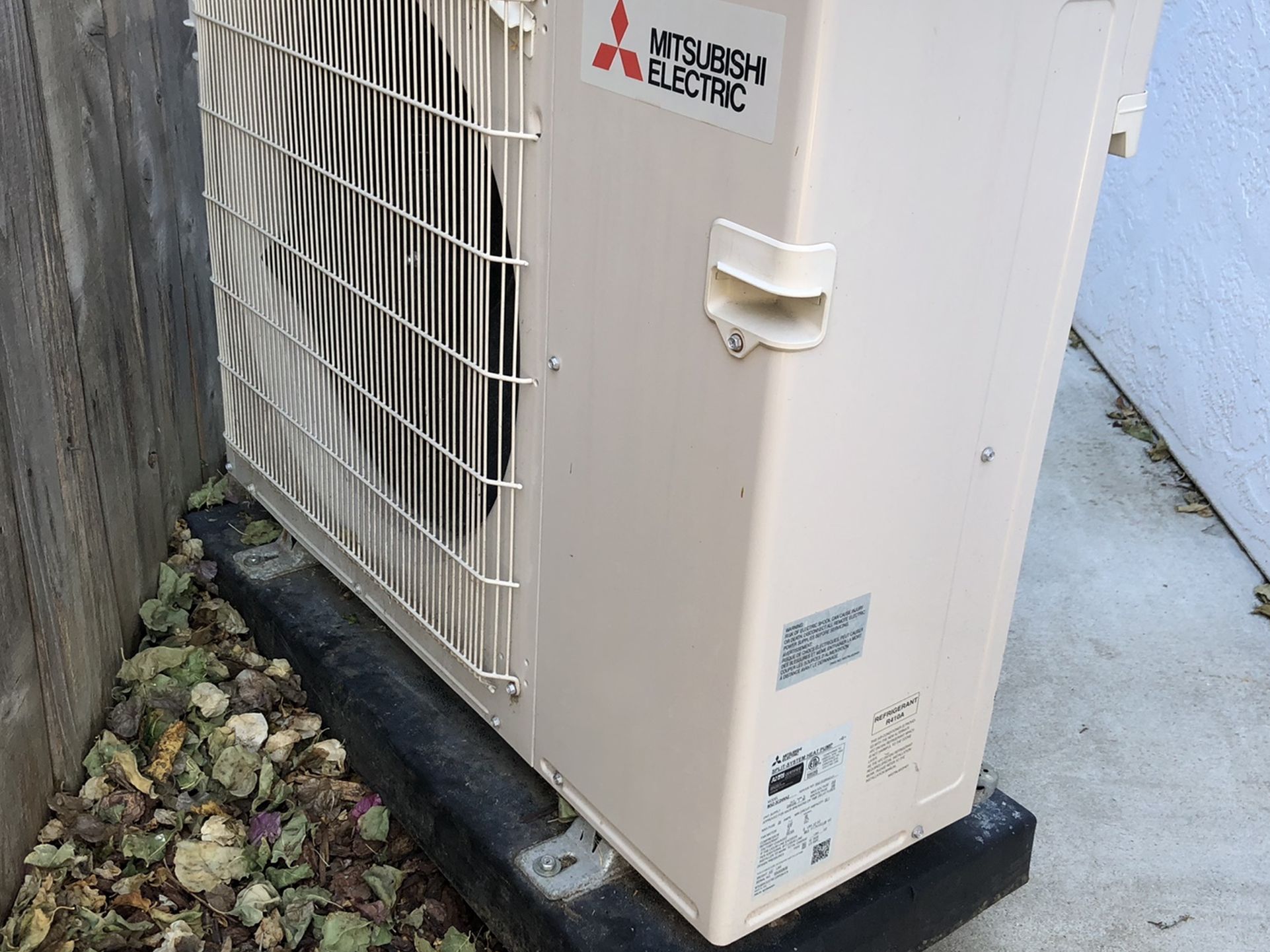 Mitsubishi 3 zone duct free mini split system heat pump, HVAC for Sale ...