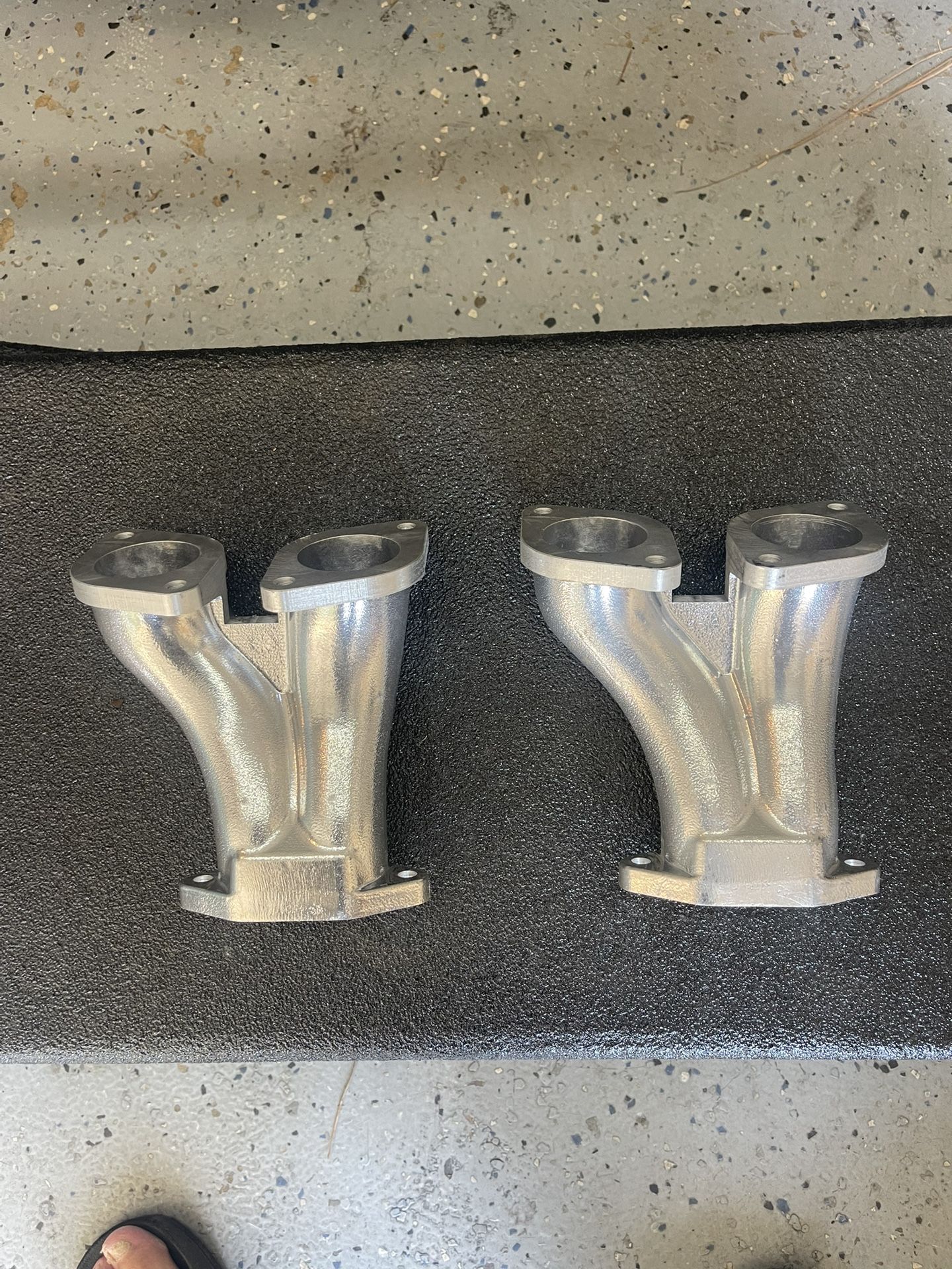 Vw Bug Manifold for Sale in Alta Loma, CA - OfferUp