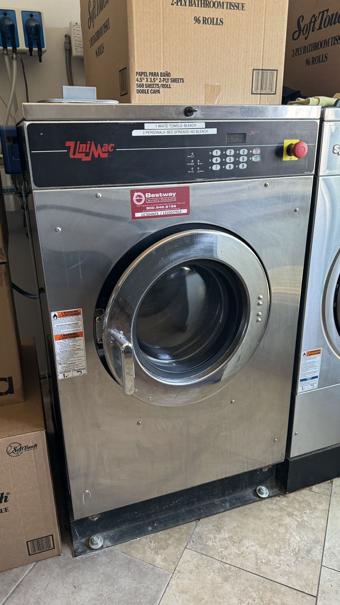 Uni Mac 30lb Washer for Sale in Pico Rivera, CA - OfferUp