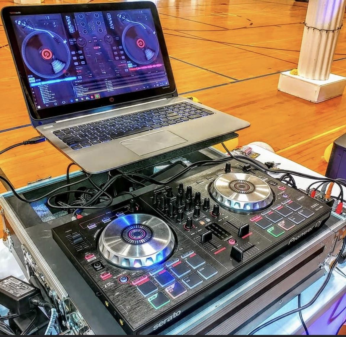 DJ SET MACKIE,PIONEER EVERYTHING READY TO GO for Sale in White City, OR ...