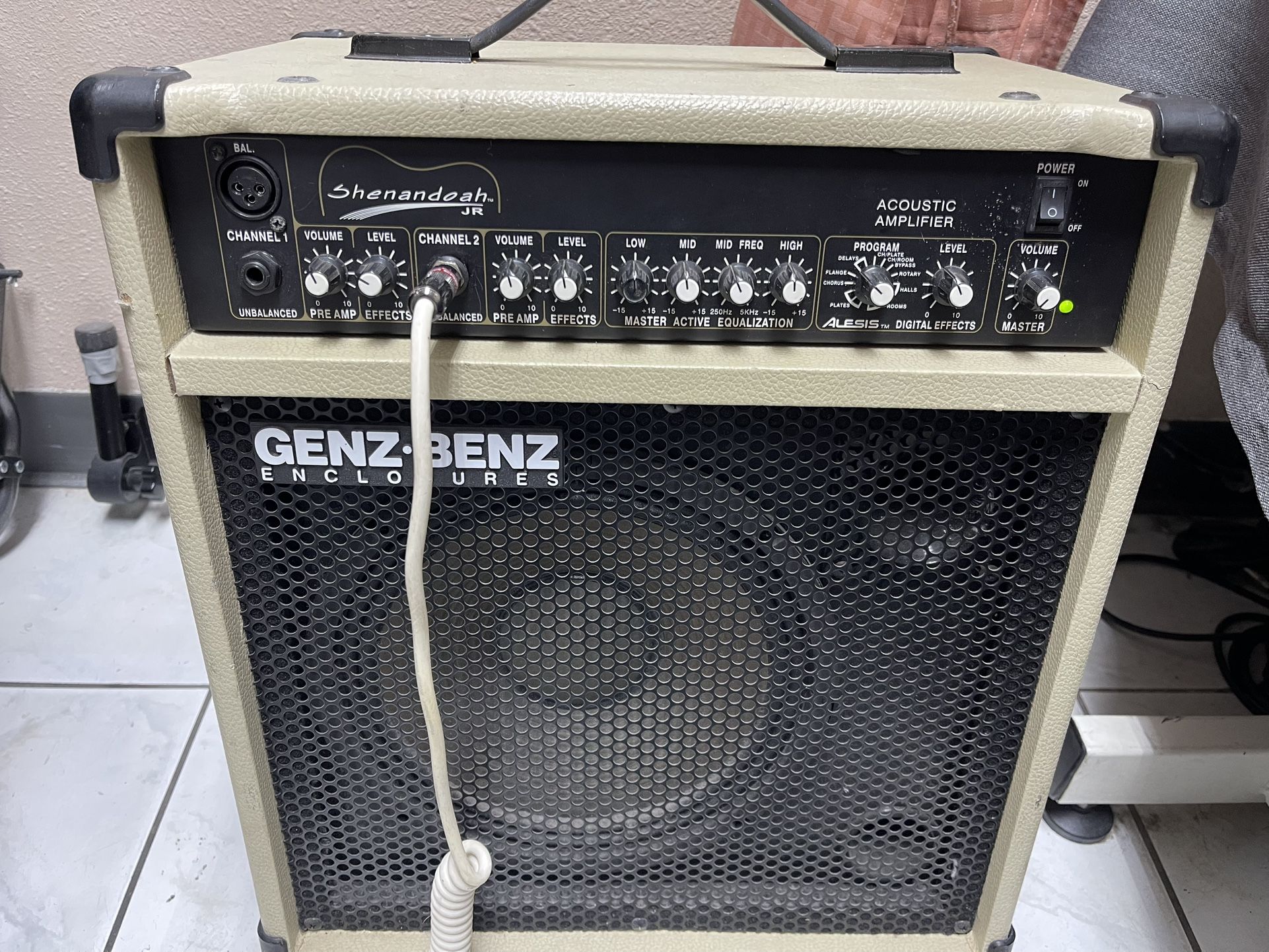 Genz Benz Acoustic Amplifier for Sale in Irwindale, CA - OfferUp