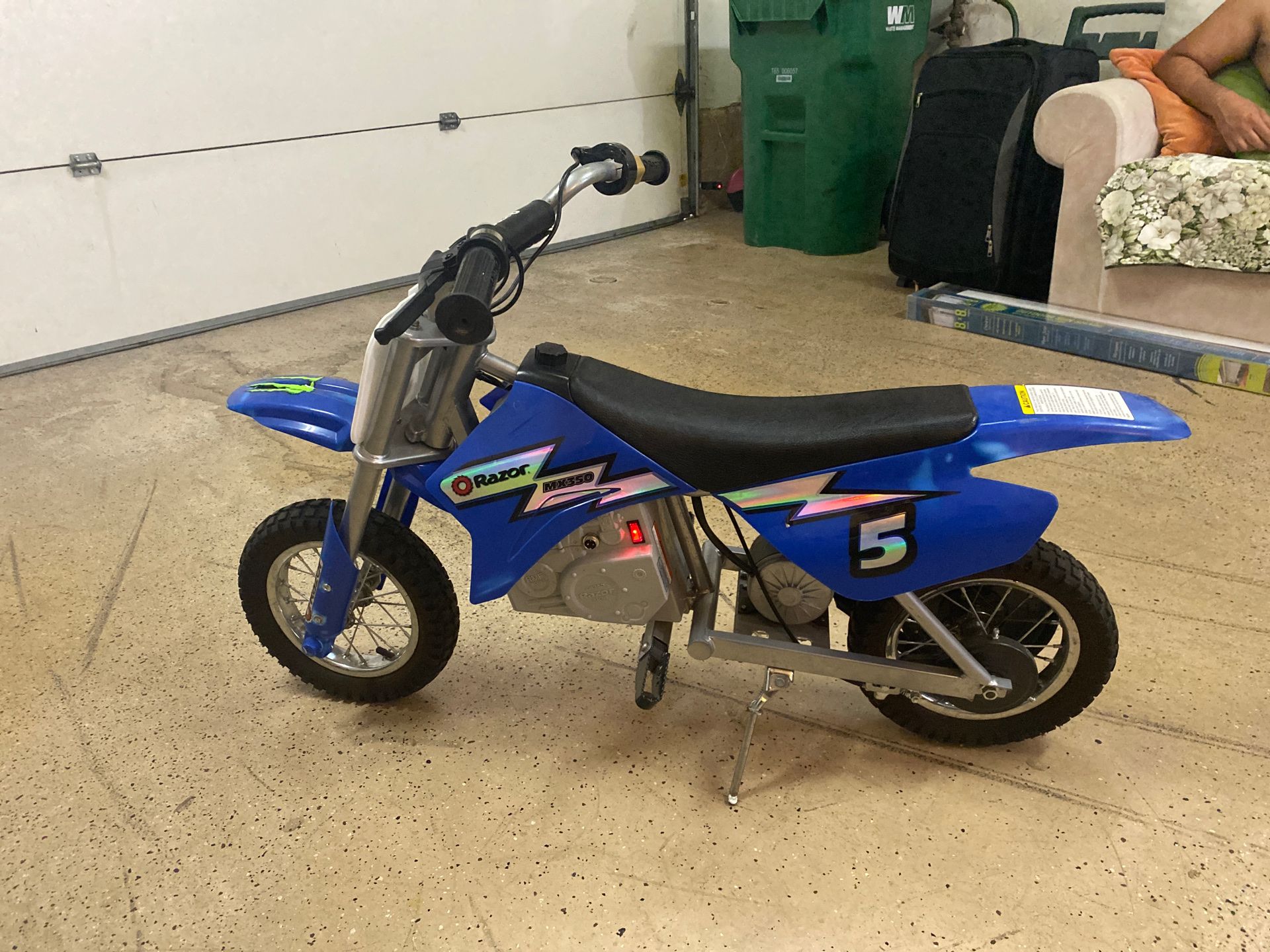 Dirt Bike Razor MX350 for Sale in Irvine, CA - OfferUp