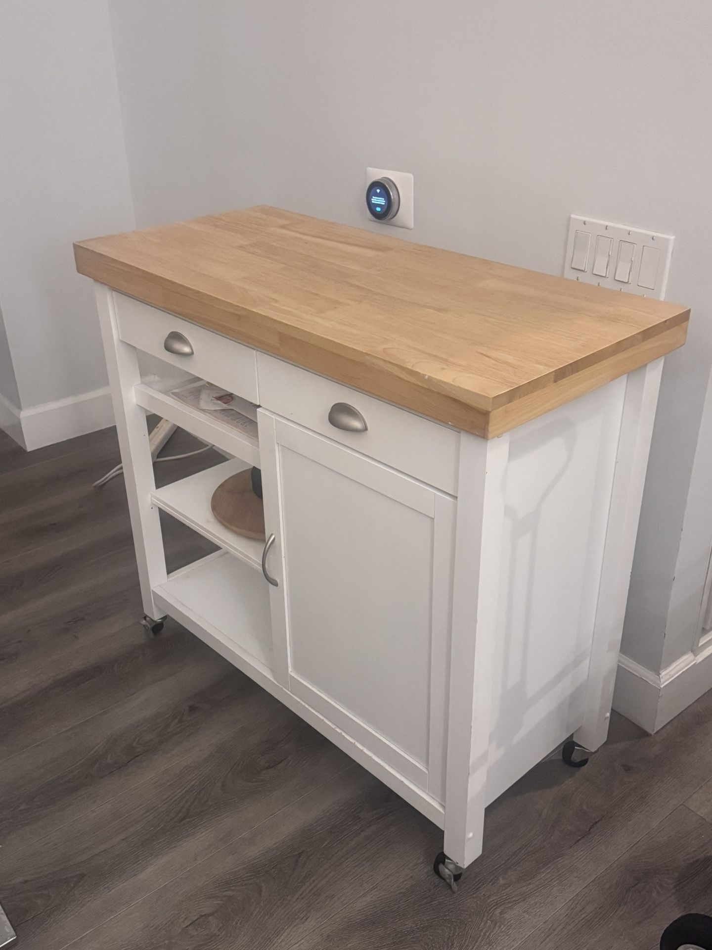 Kitchen Work Bench On Wheels for Sale in San Diego, CA - OfferUp