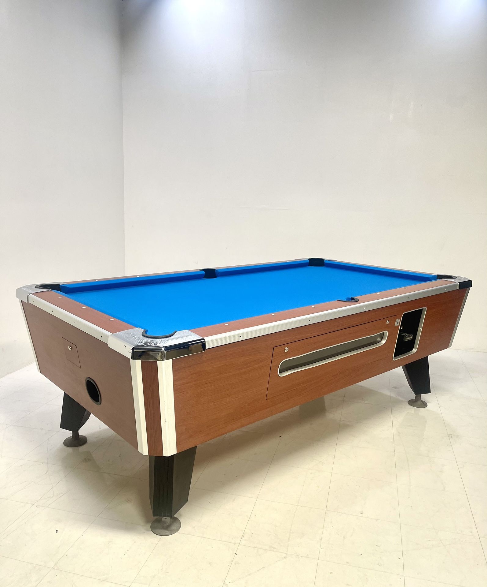 Valley Cougar Pool Table