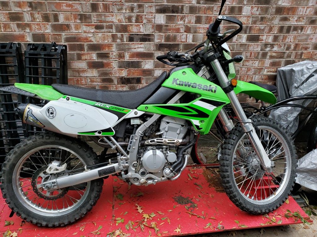 2009 Kawasaki KLX 250S for Sale in League City, TX - OfferUp