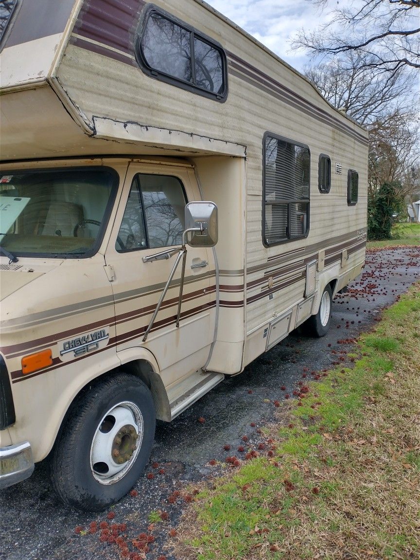 1989 Chevrolet Motorhome for Sale in South Norfolk, VA - OfferUp