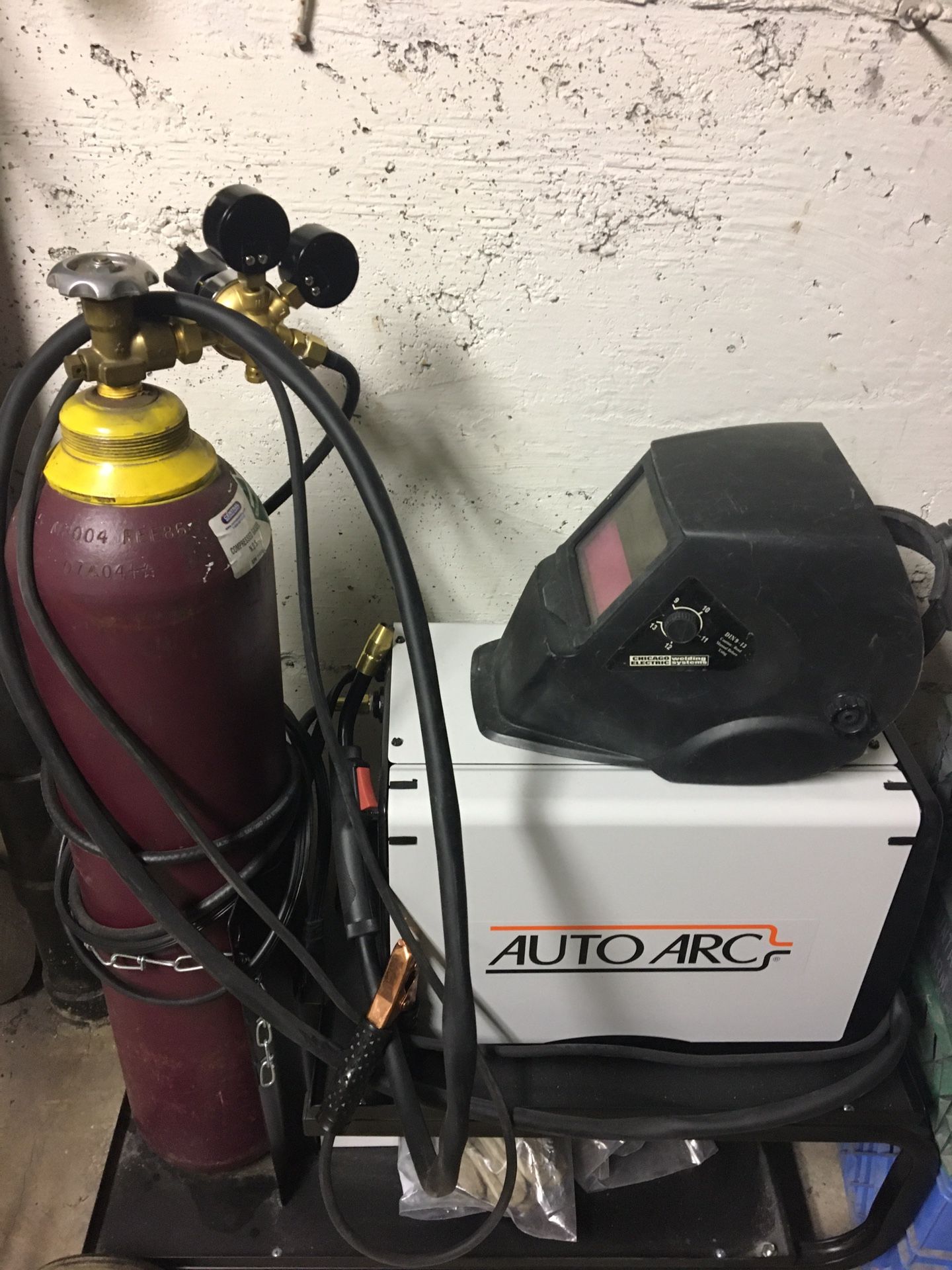 Auto Arc 130 and H-9B Welding Gun with tank for Sale in Everett, WA ...