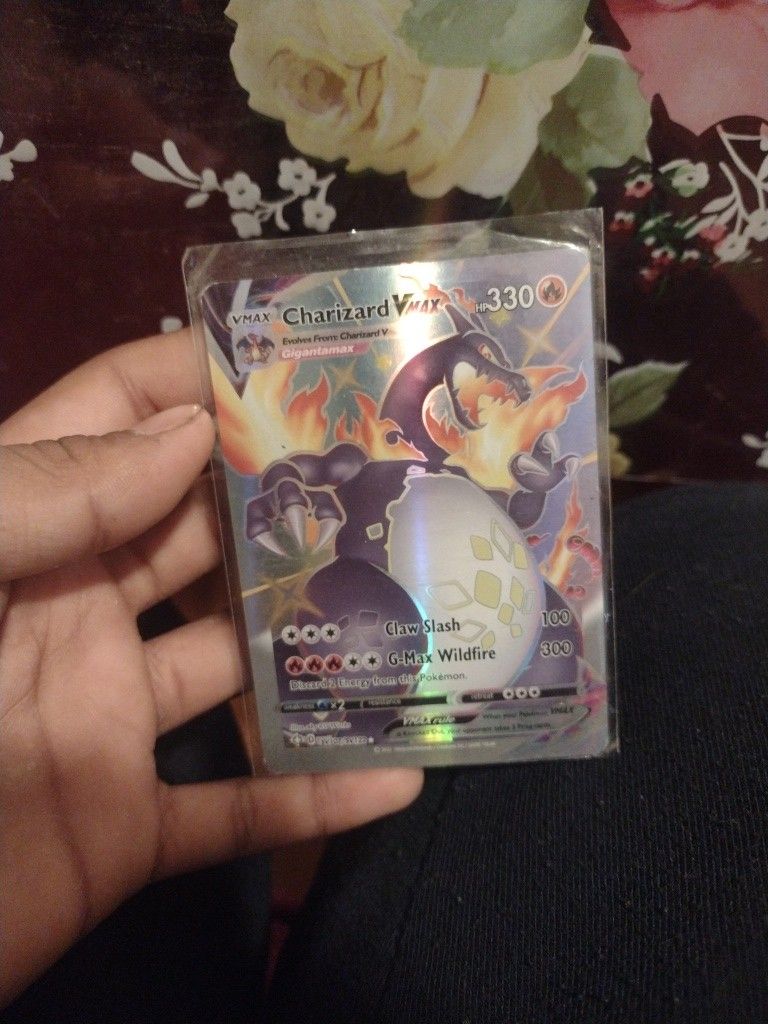 Charizard Vmax for Sale in Bakersfield, CA - OfferUp