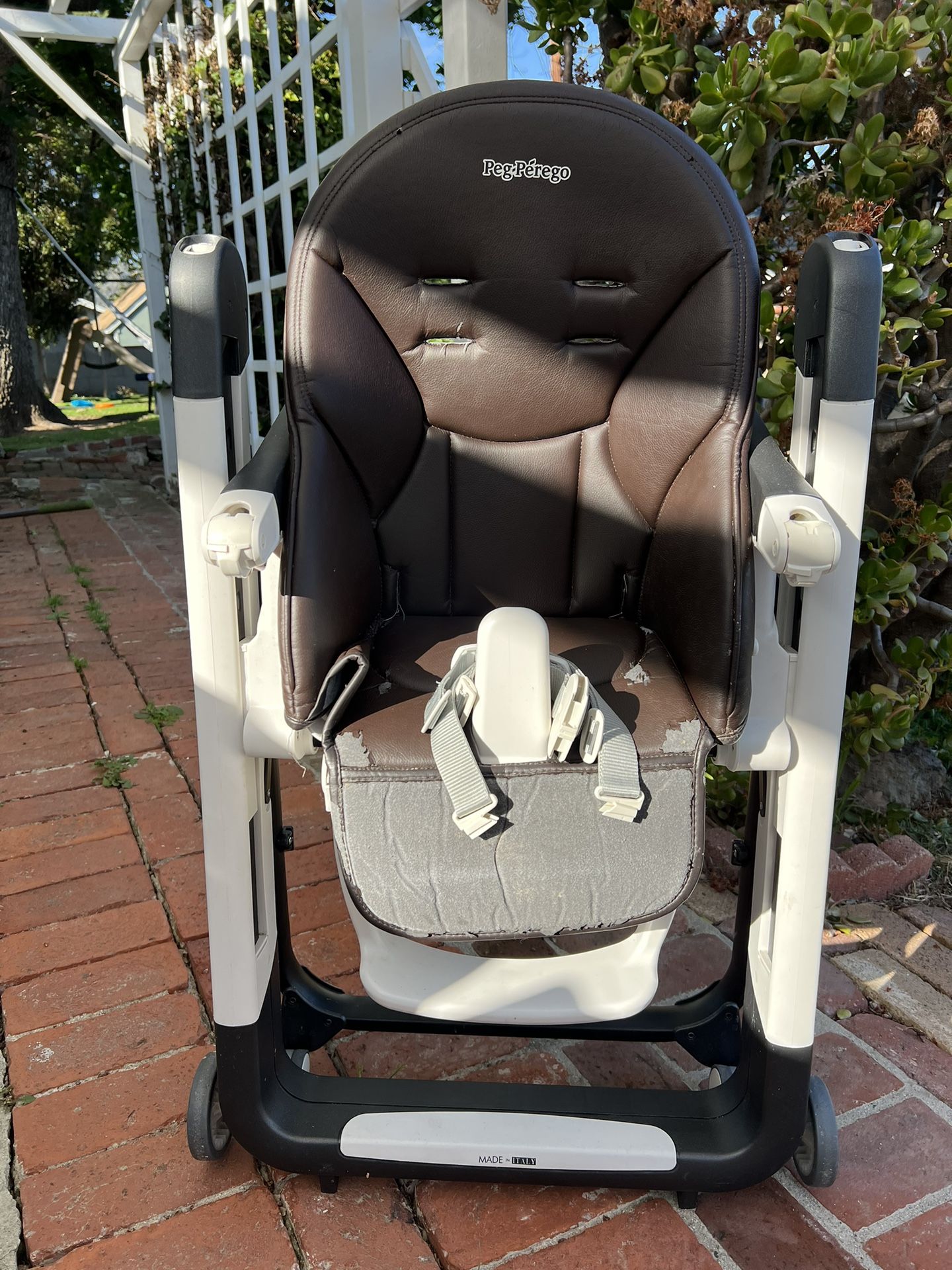 Peg Pérego High chair for Sale in Los Angeles, CA - OfferUp