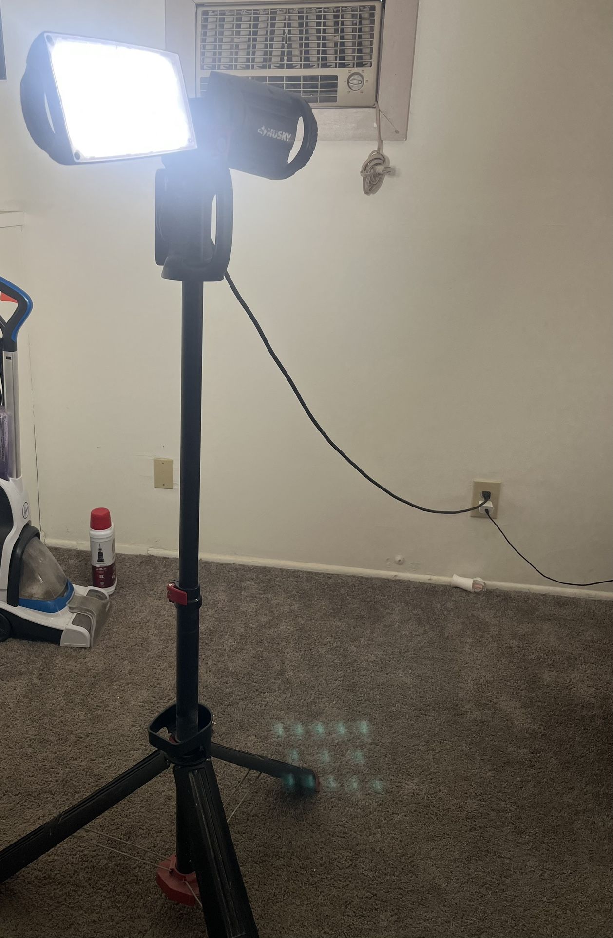 Husky LED working Light for Sale in Glmn Hot Spgs, CA - OfferUp
