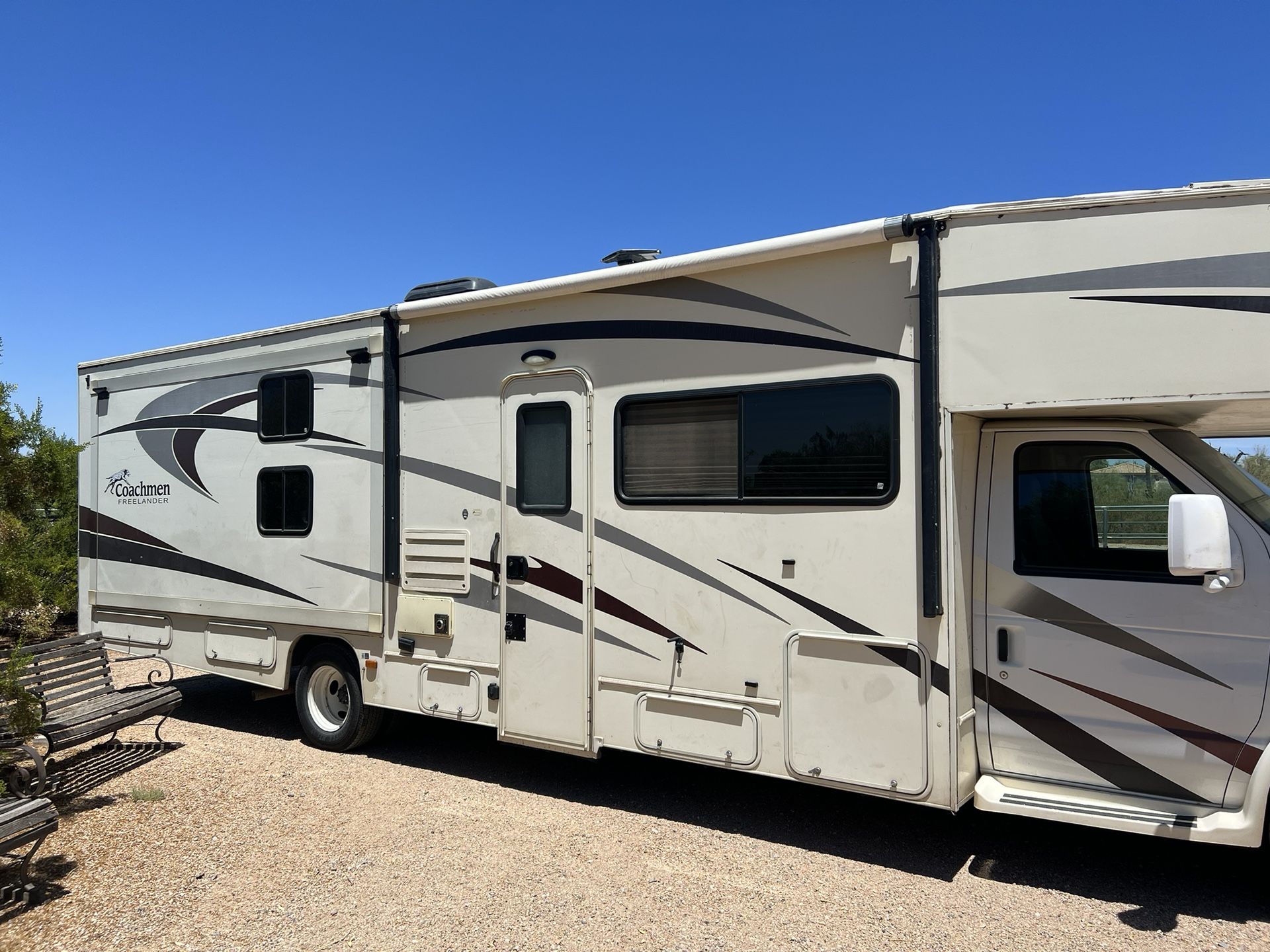 2017 Coachmen Freelander 31BH for Sale in Scottsdale, AZ - OfferUp
