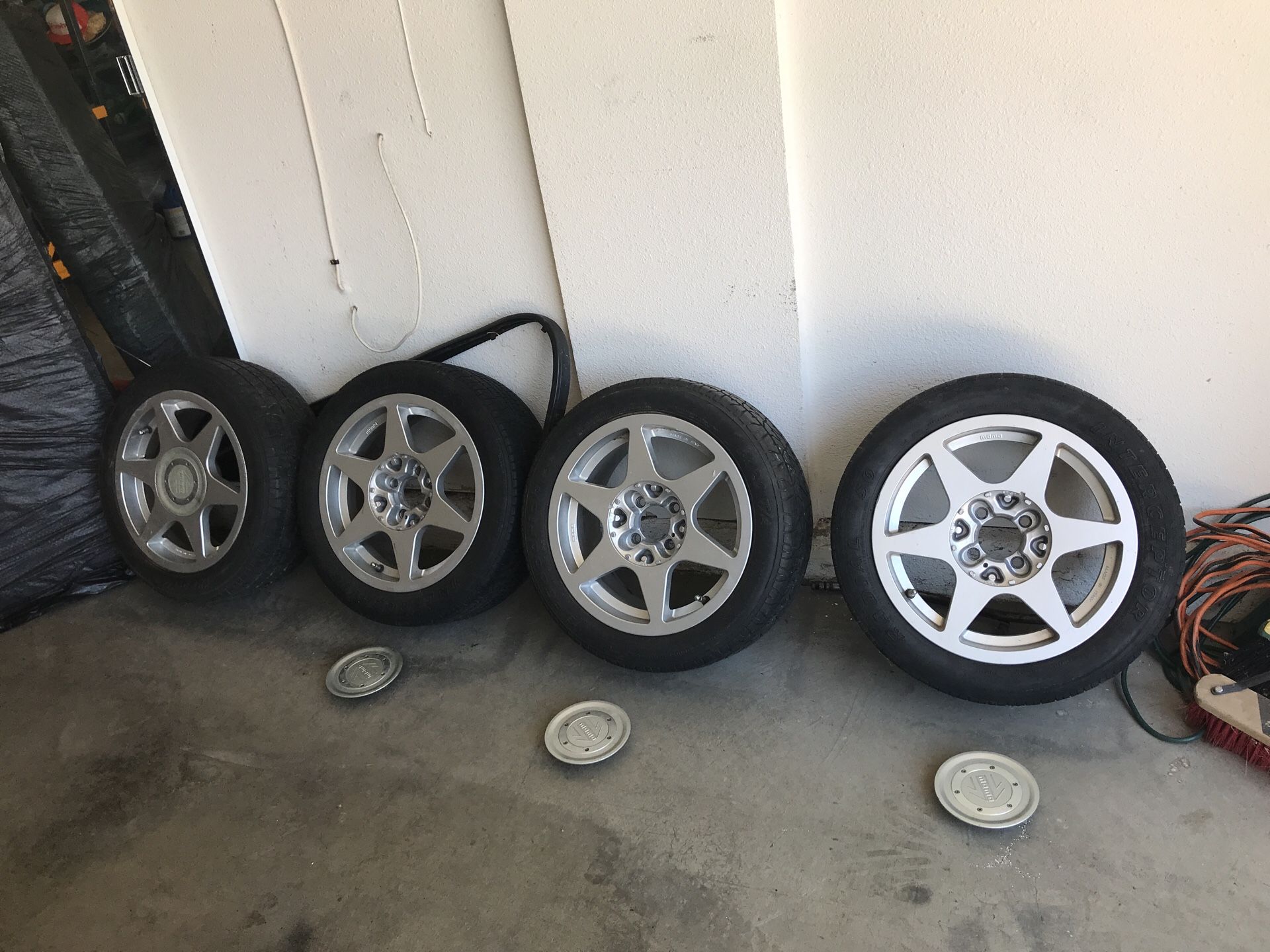 Old School Momo Rims 16 Inch