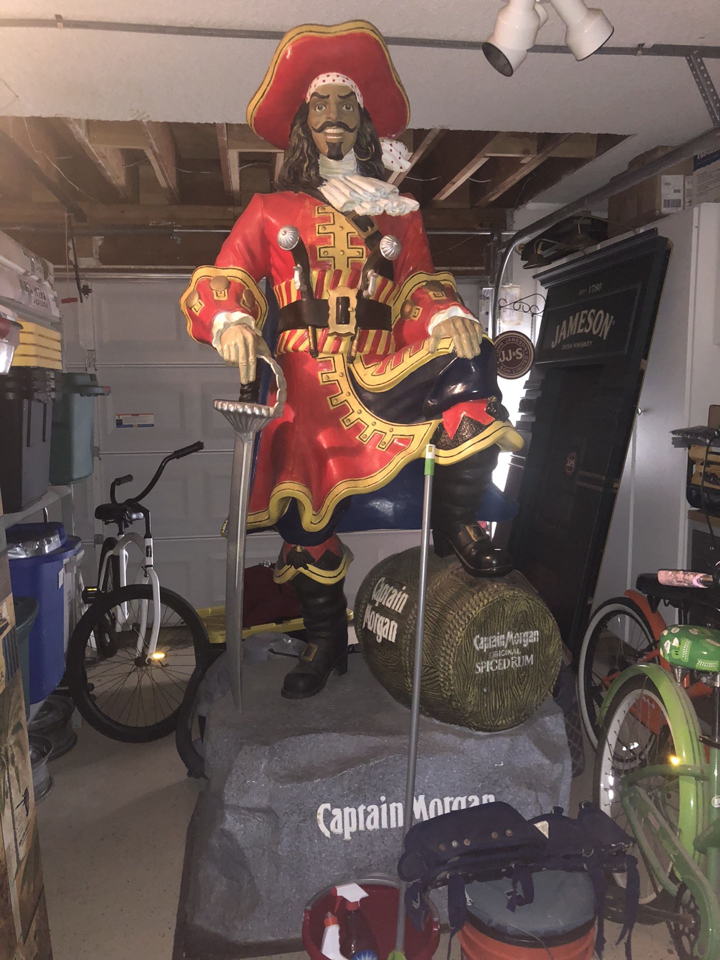 8’ Foot Tall Captain Morgan Statue for Sale in HUNTINGTN BCH, CA - OfferUp