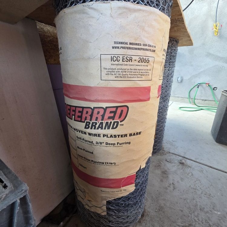 Preferred Brand 17 Gauge 1.5 Inch Woven Wire. for Sale in San ...