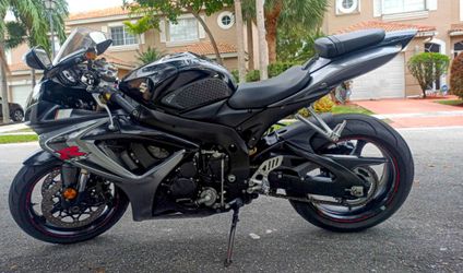 Suzuki 600cc motorcycle - 2006 for Sale in Boynton Beach, FL - OfferUp