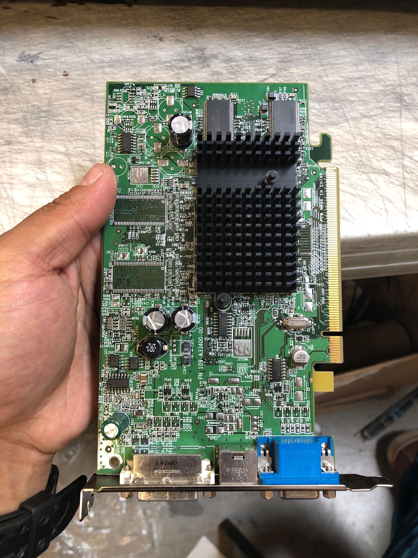 Graphics card. ATI RADEON X-300 128MB PCI-E VIDEO CARD, CN-0P5288-69861 ...