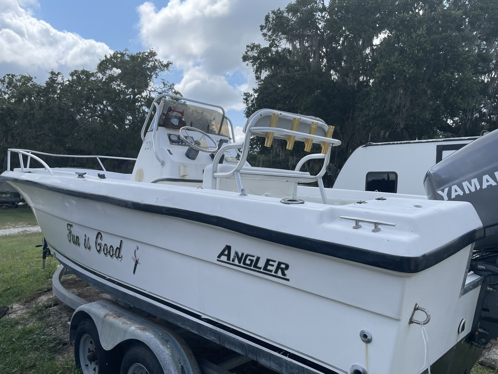 2001 Angler 22' , 200 hp Yamaha 2-stroke for Sale in Ormond Beach, FL - OfferUp