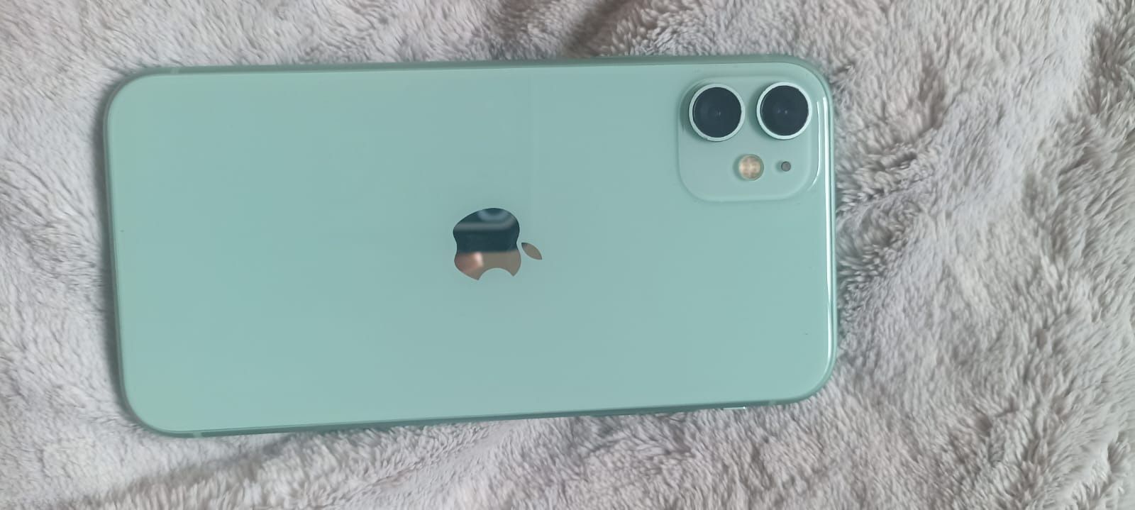 IPHONE 11 64gb Color Green for Sale in Hillsboro, OR - OfferUp