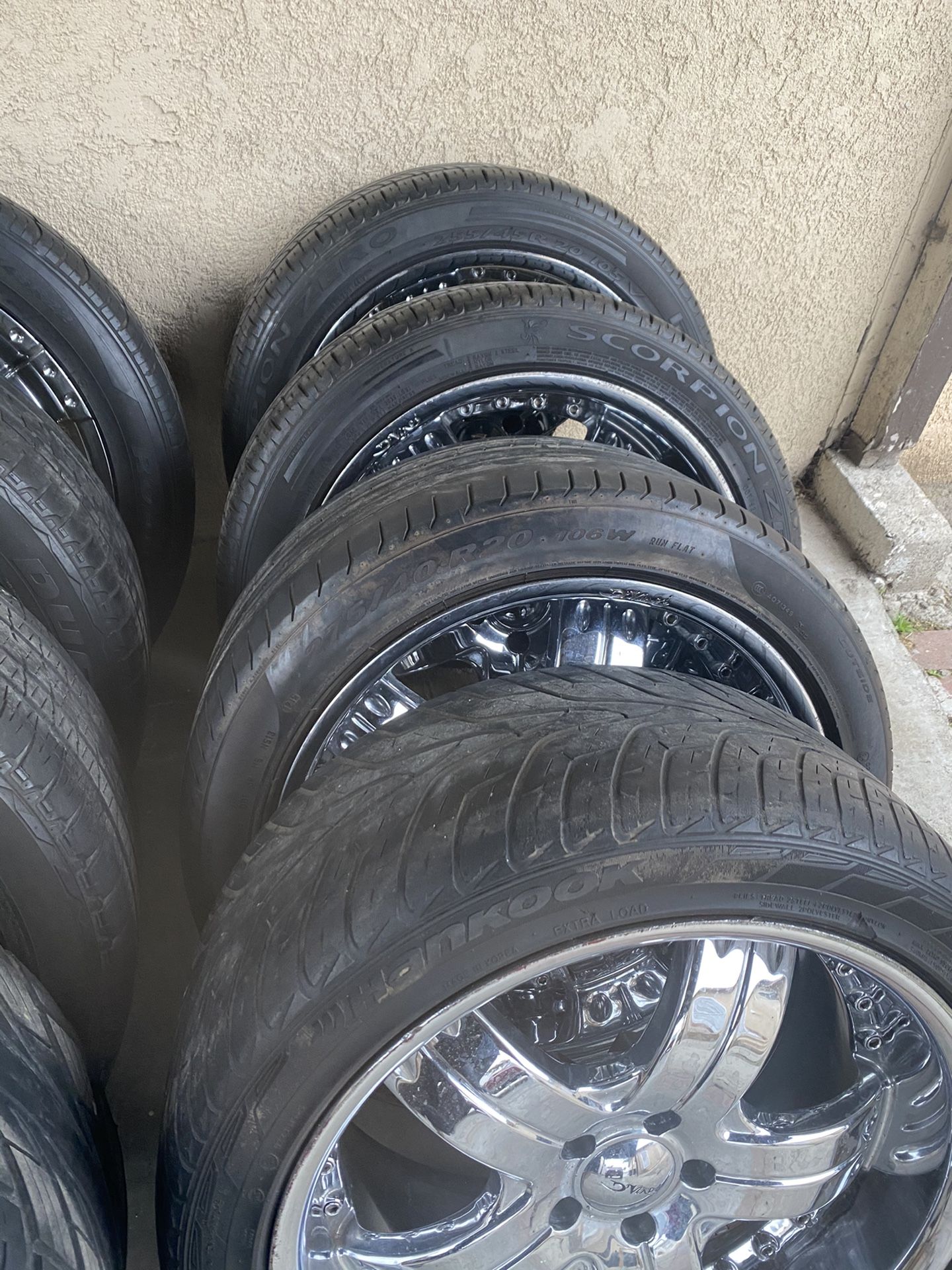 22 inch Chrome Rims for Sale in Garden Grove, CA - OfferUp