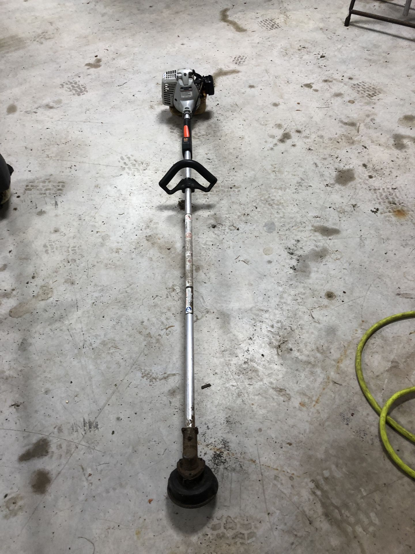 Echo SRM/210 weed eater runs great for Sale in Knippa, TX - OfferUp