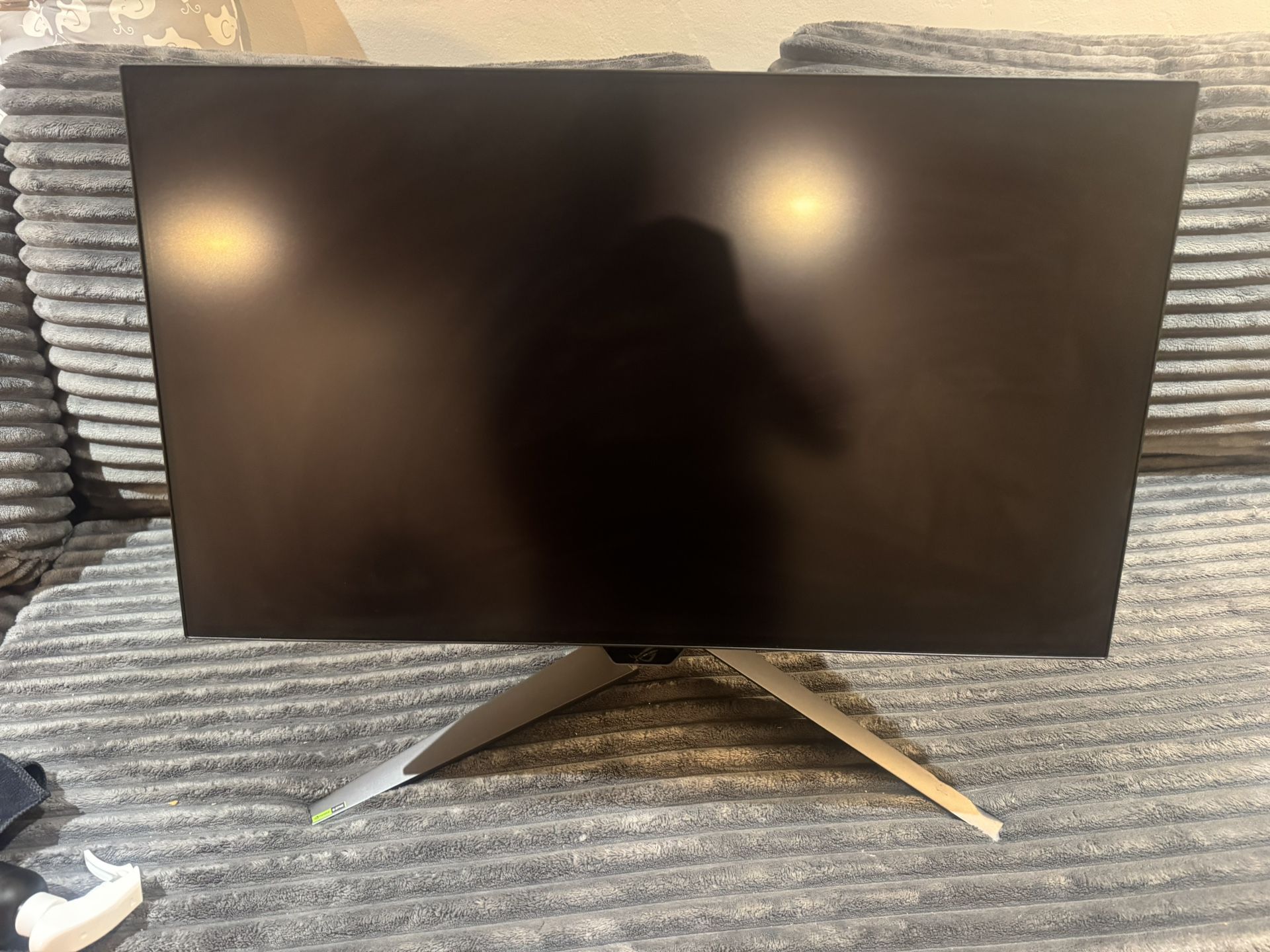 ASUS Republic of Gamers Swift OLED 26.5" 1440p HDR 240 Hz Gaming ...