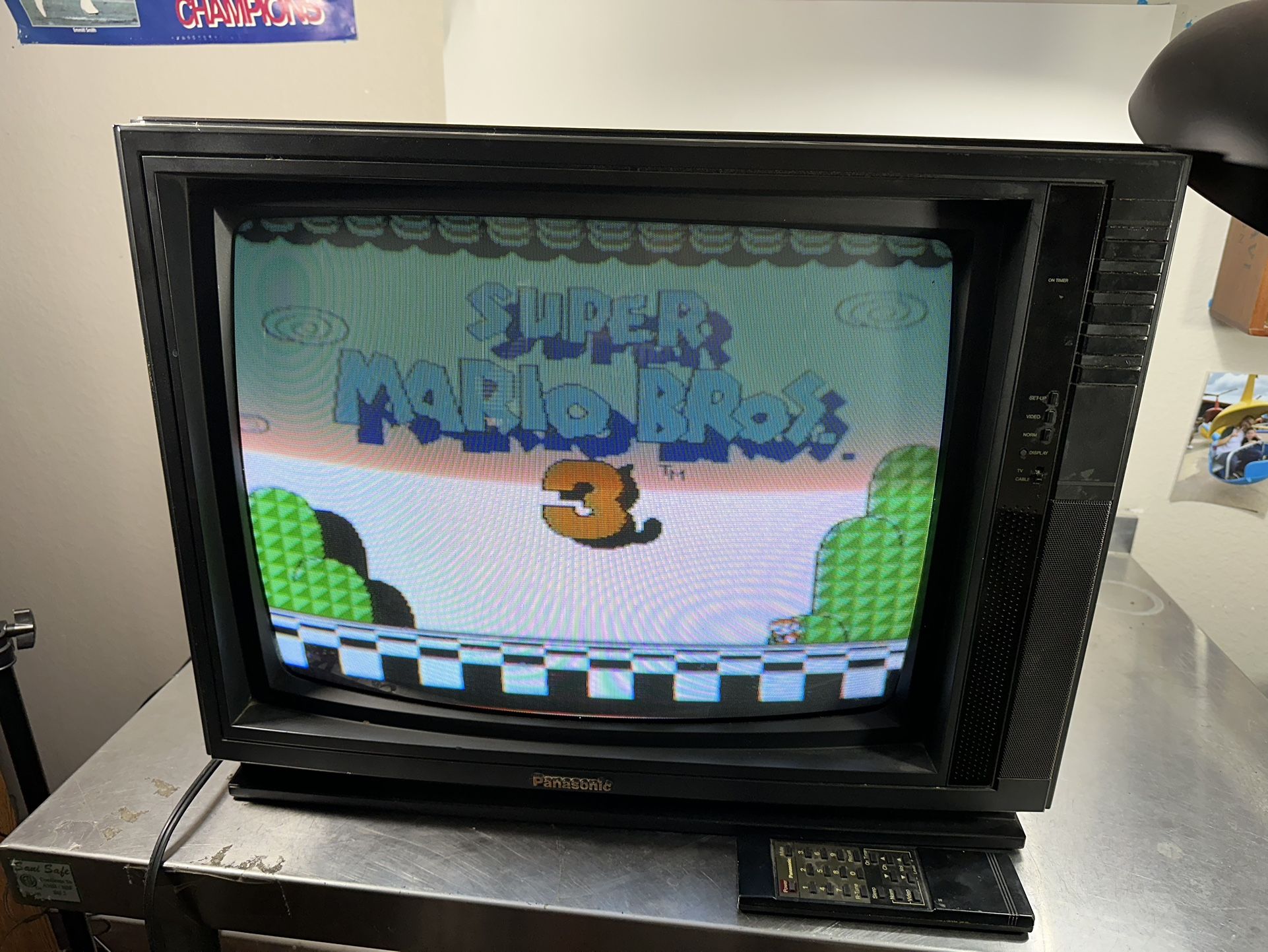 20” Panasonic CRT TV with remote 1991 for Sale in Grand Prairie, TX ...
