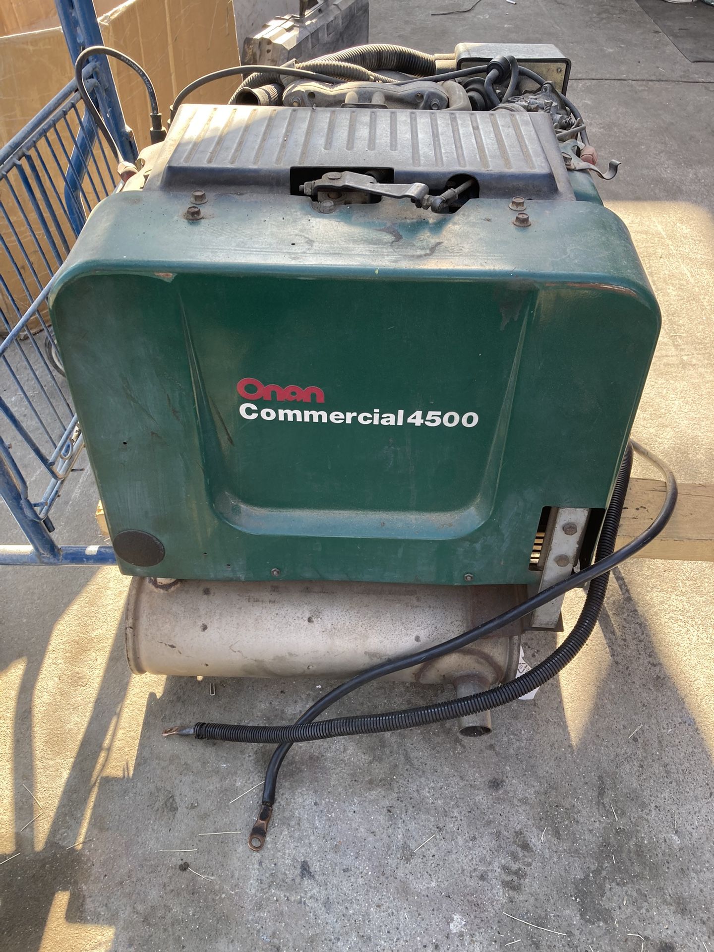ONAN COMMERCIAL 4500 Watt GENERATOR GENERATOR for Sale in Los Angeles ...