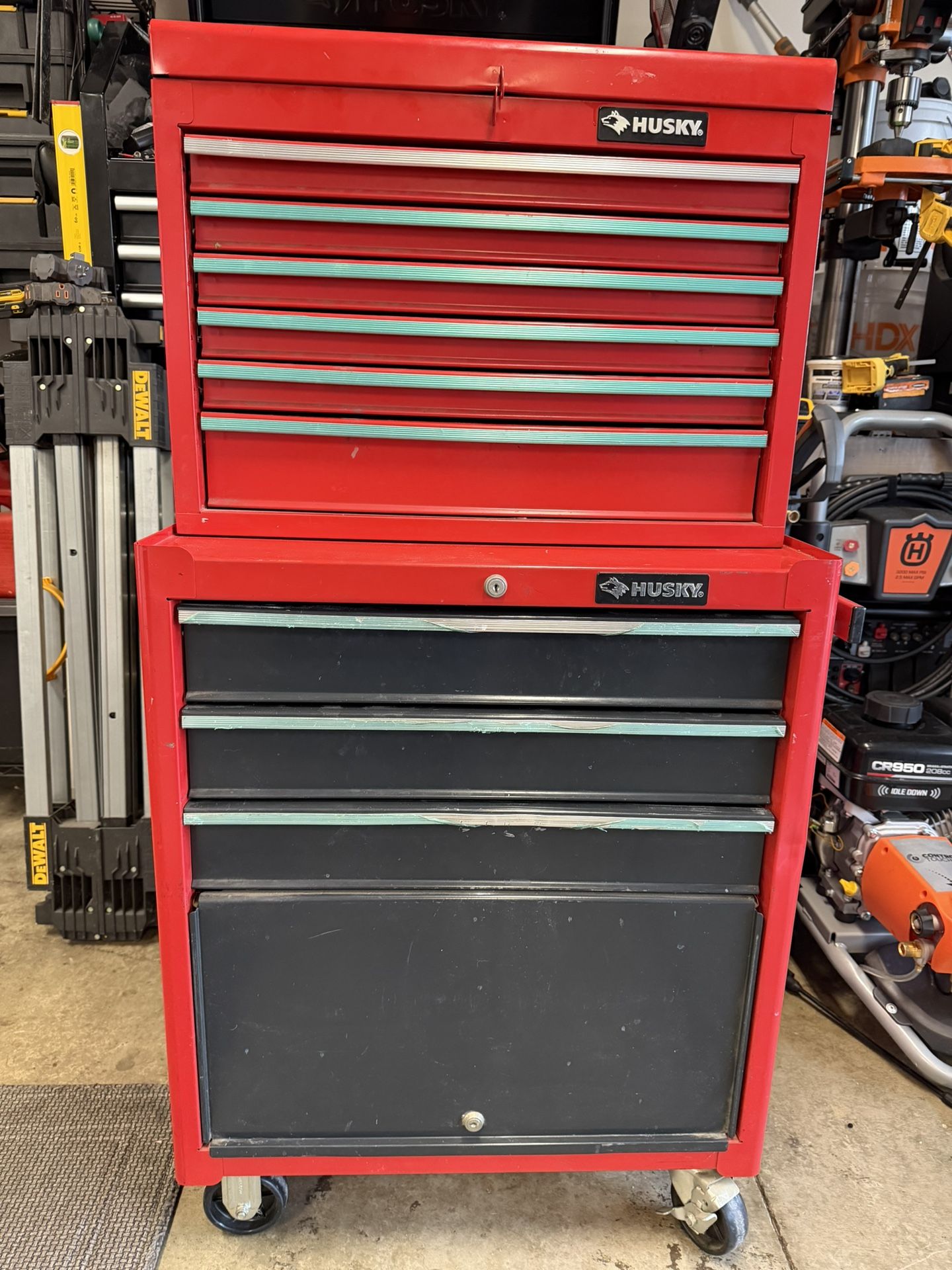Husky Tool Box for Sale in Fontana, CA - OfferUp